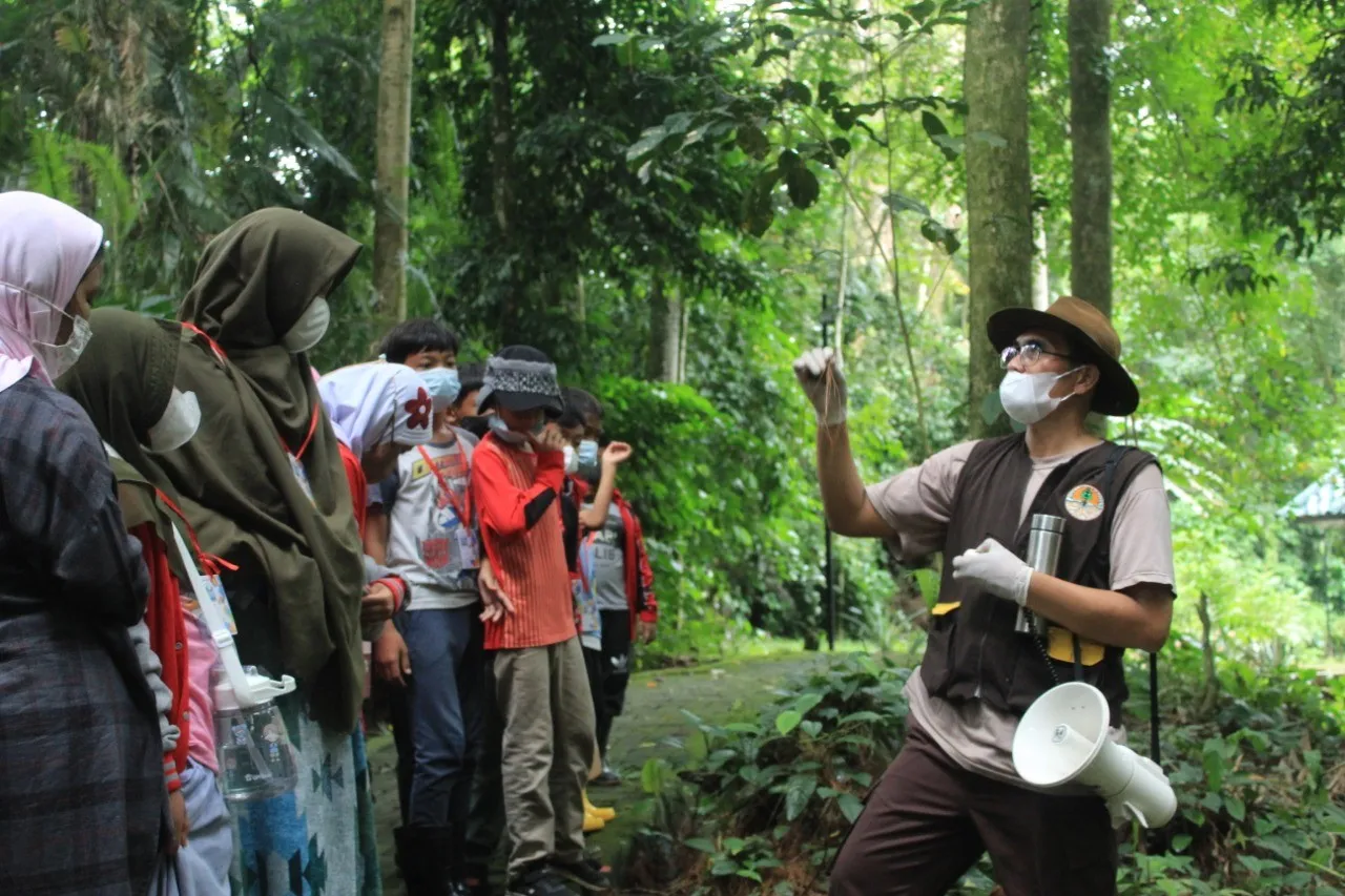 Artikel • Avicenna Childhood Bangun Karakter di Sibolangit